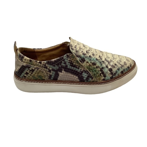 Liebeskind | Shoes | Liebeskind Berlin Cream Blue Green Python Slip On Loafers Rare Sz Euro 26 ...